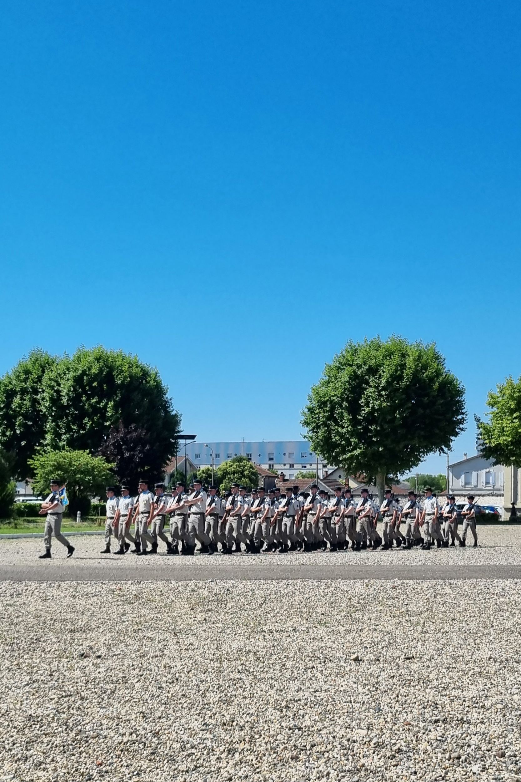 Passation de commandement de la 4e compagnie partenaire de notre classe ... Passation de commandement de la 4e compagnie partenaire de notre classe ...